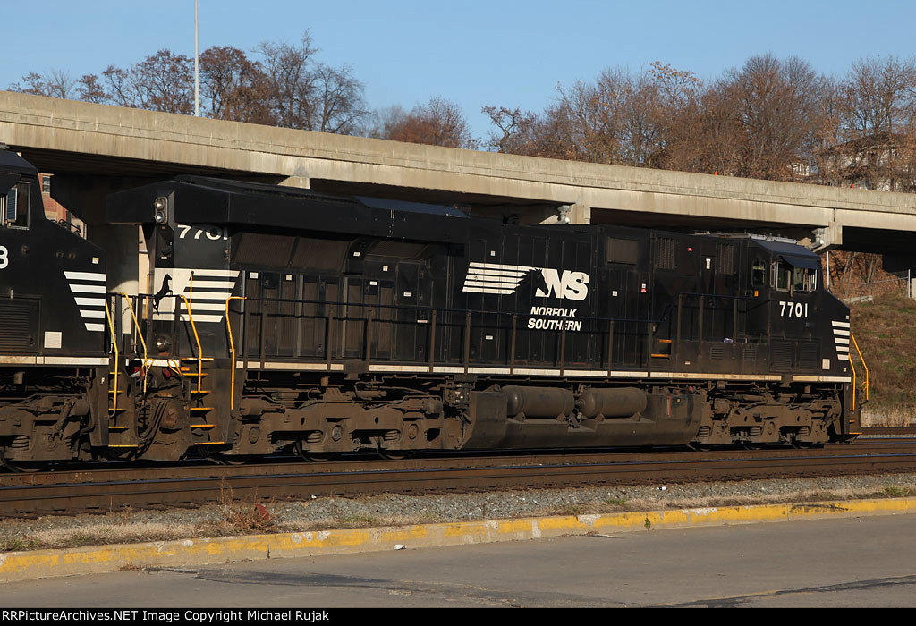 NS 7701